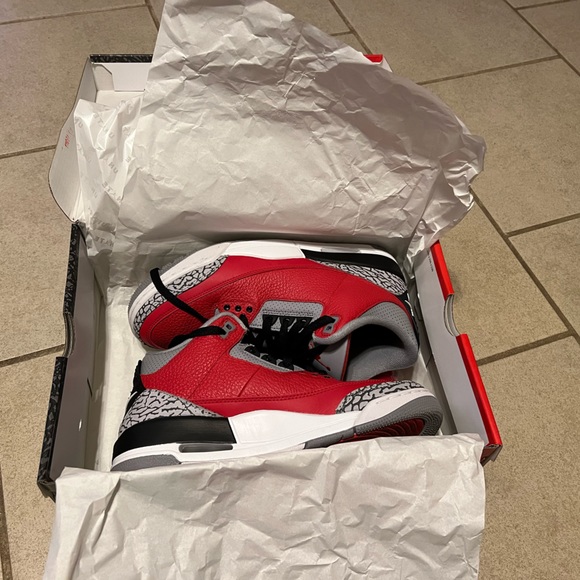 Jordan | Shoes | Nike Air Jordan 3 Se Unite Fire Red | Poshmark